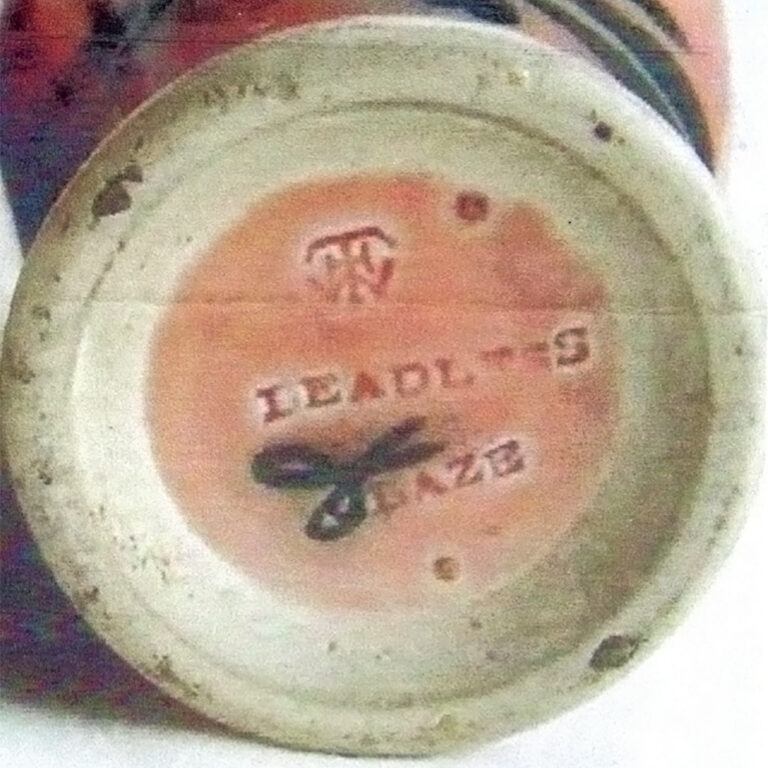 Marks And Labels - Ruskin Pottery