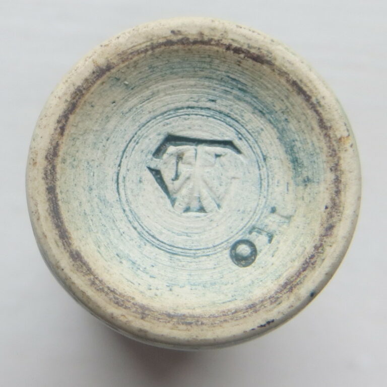 Marks And Labels - Ruskin Pottery